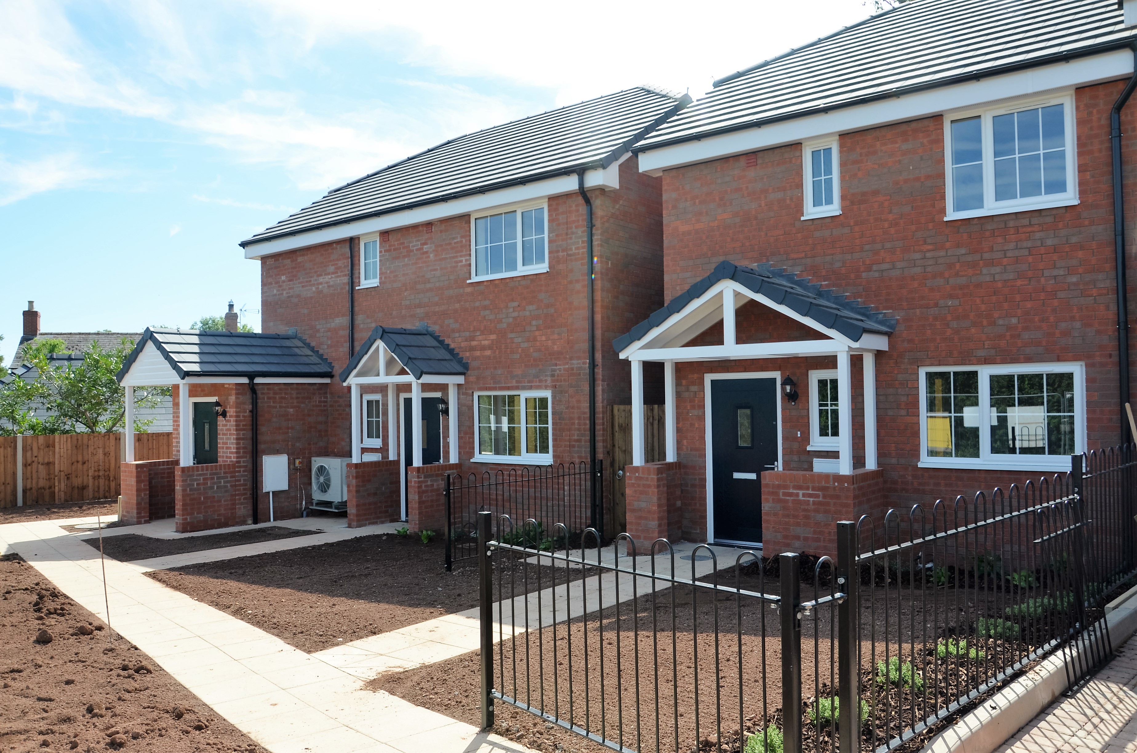 Gatwick Close4 - Two Rivers Housing - page 1